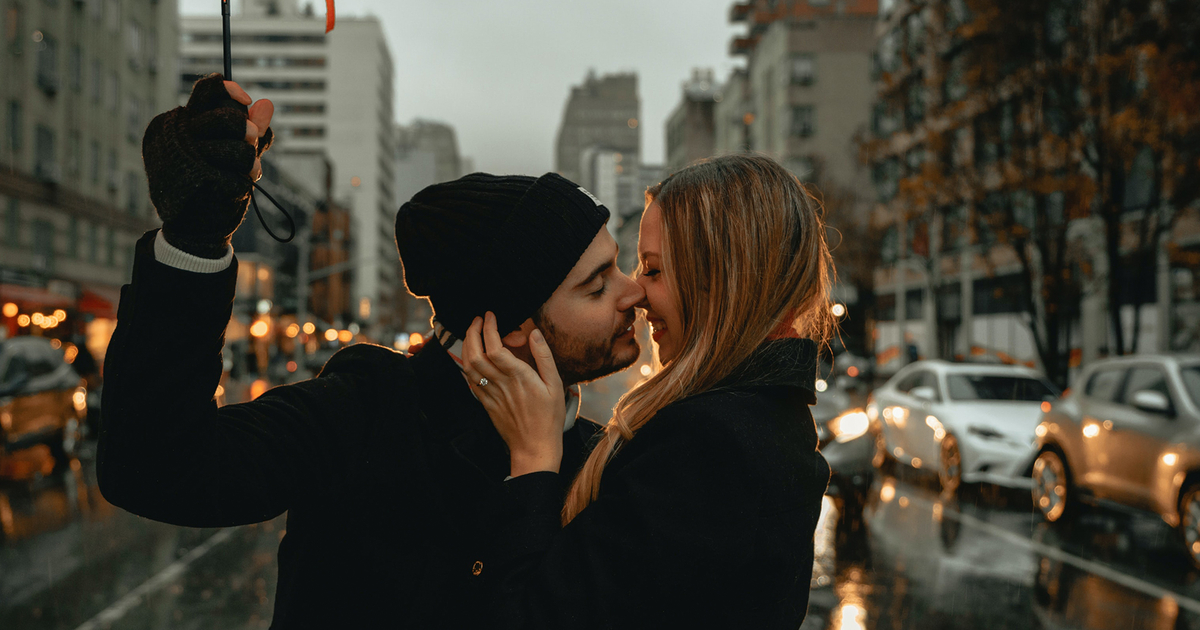 Best First Date Outfit Ideas 2024 - For Men and Women!