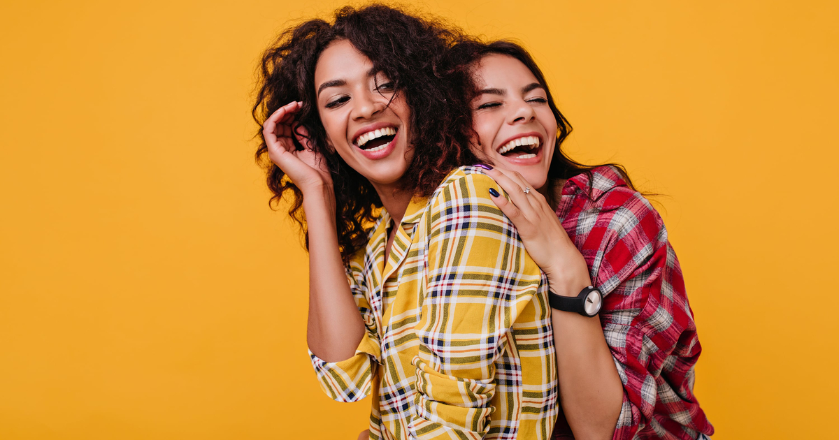 250+ Mejores preguntas de "Quién es más probable que" 😃